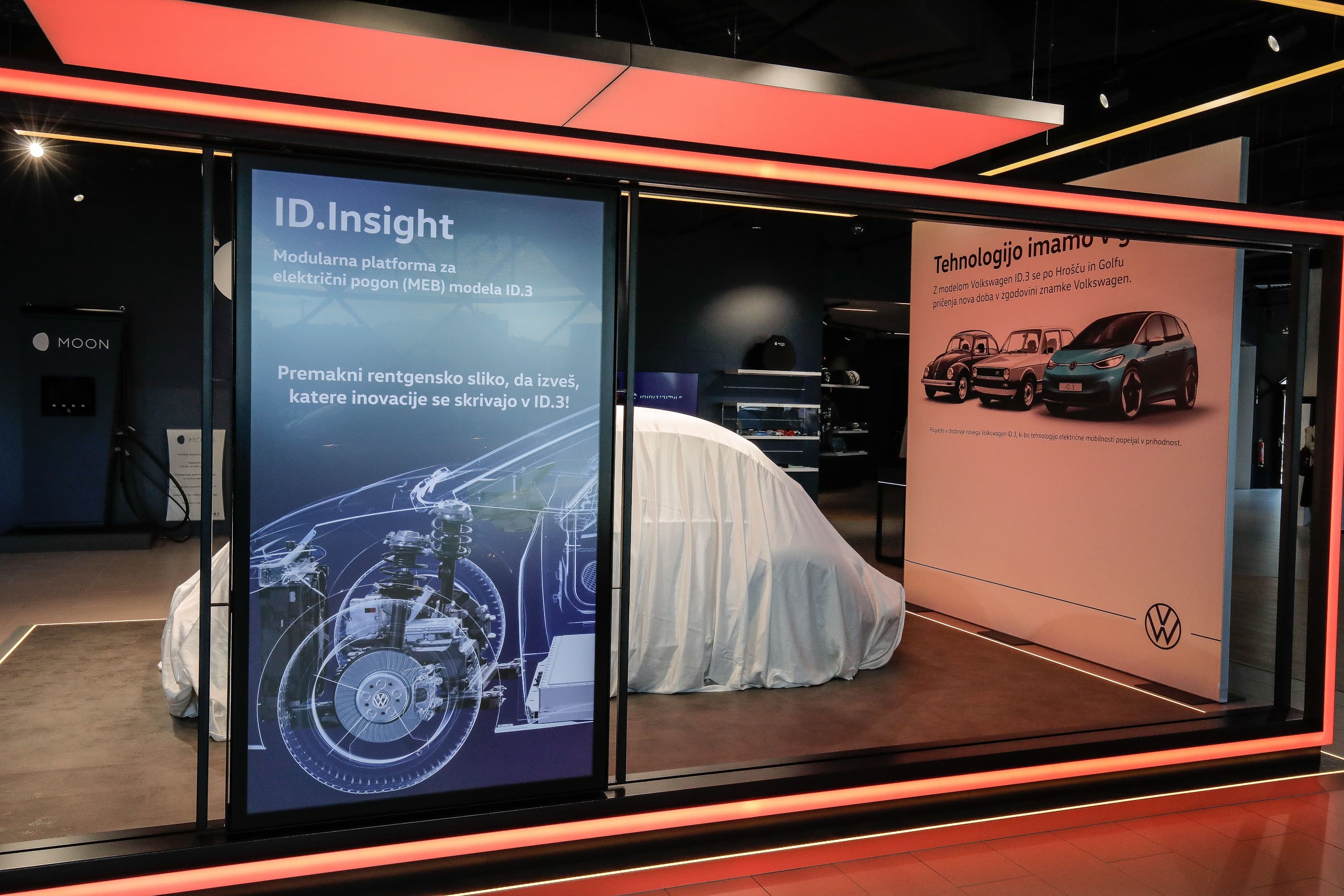 ID. Hub: Center mobilne prihodnosti Volkswagen | Porsche Slovenija